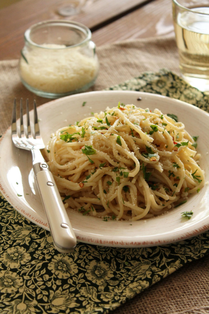 Τα σκορδομακάρονα - The one with all the tastes