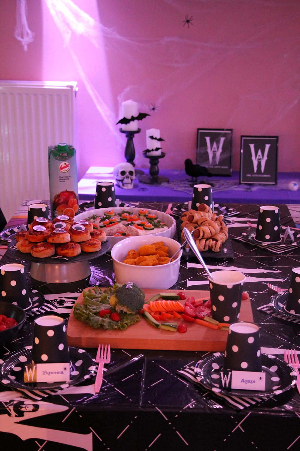 Πάρτι Wednesday Addams για την Ισμήνη - The one with all the tastes